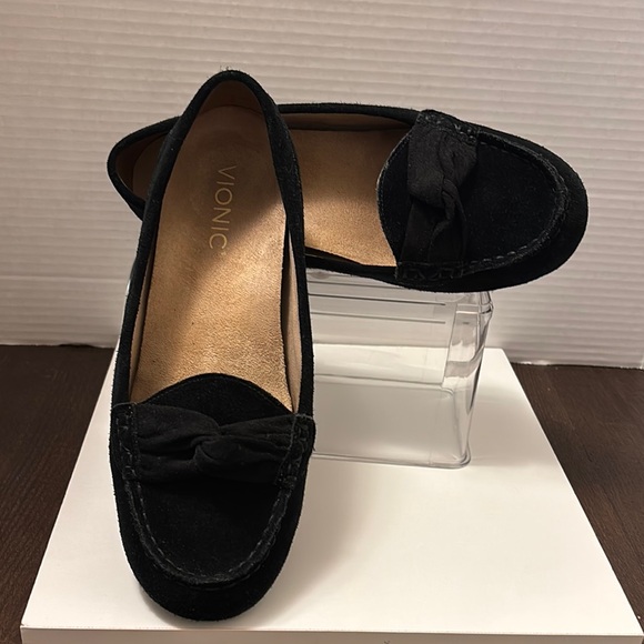 Vionic | Shoes | Vionic Womens Elegant Black Suede Loafers | Poshmark